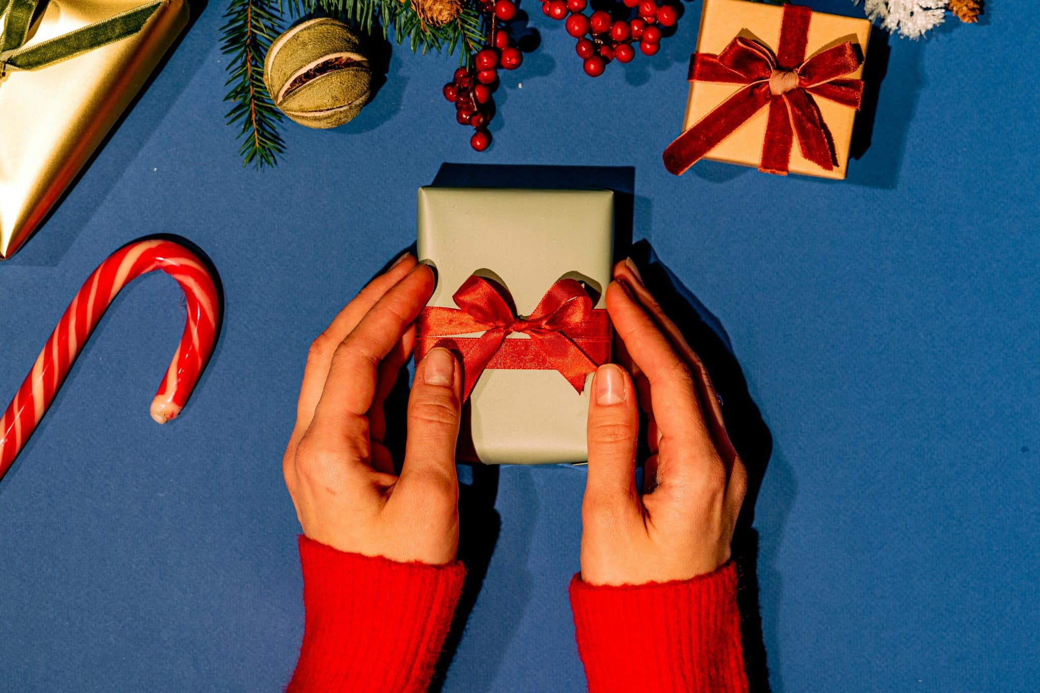 Holiday Gift Ideas for the Older Generations: Thoughtful and Meaningful ...